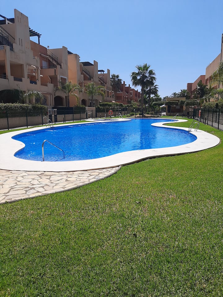 Apartamento En Zona Privada, Paraíso Vera Playa - Vera