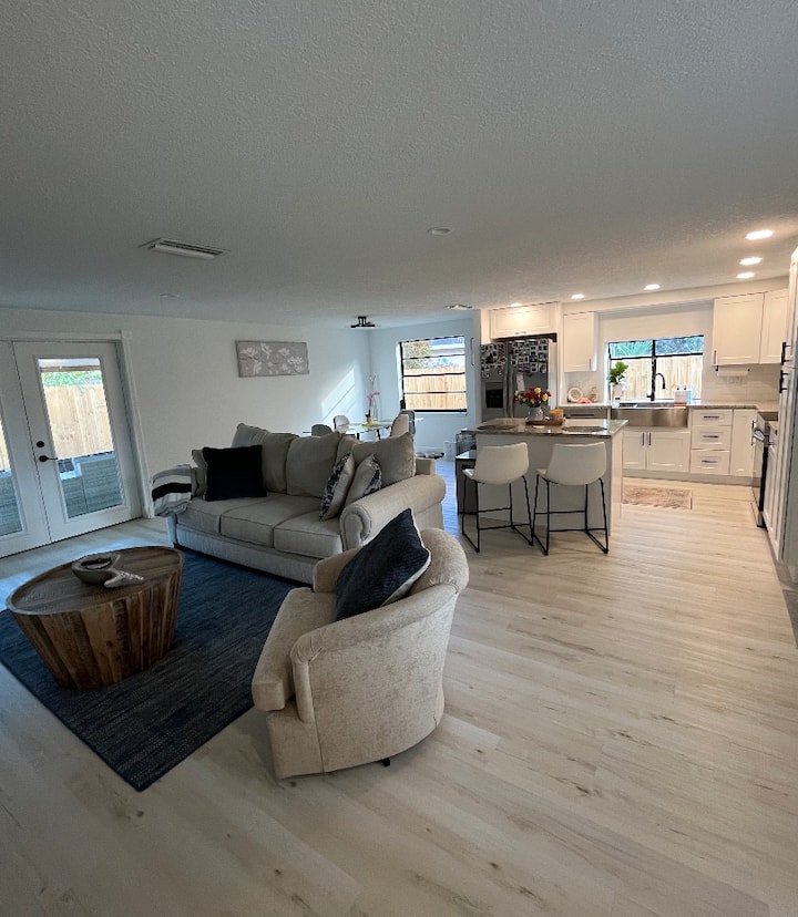 Bright, Modern Home 10 Min To Beaches Of Ami - Bradenton, FL