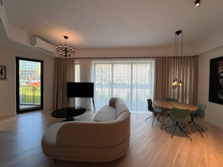 Modern And Luxury Condo In City Center - Tallin