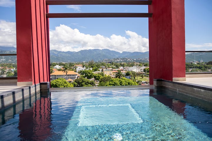 Eshae Living | Kingston Skyline Condo - Kingston