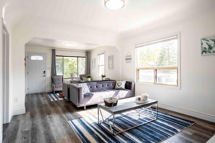 Entire House With 4 King Bedrooms Near The Falls - Niagara Falls