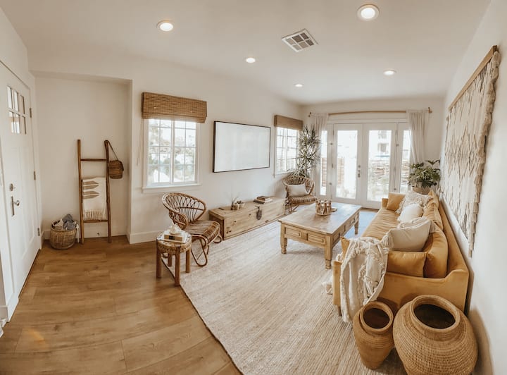 Casa Hermosa, Bright Cozy Two Bedroom House - Manhattan Beach, CA