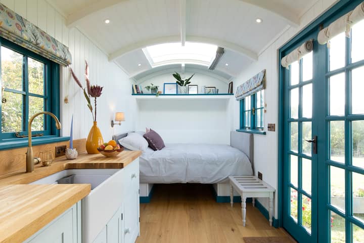 Cotswold Shepherd's Hut - Cotswolds