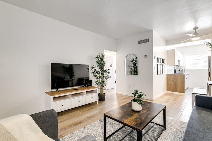 Miami Airport 2-bedroom Unit With Speedy Wi-fi - Doral, FL
