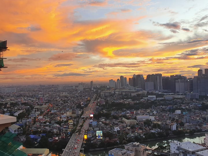 Brand New Cozy Condo W/ A Perfect City Lights View - Ortigas Center