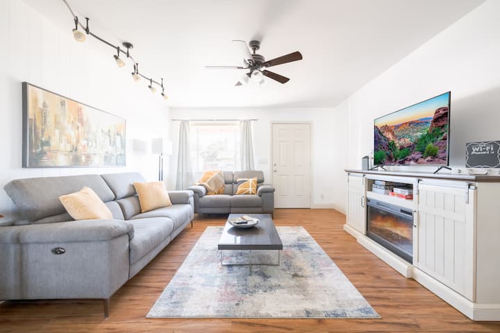 Hot Tub, Pet Friendly & Walk To Mill Ave/asu - Tempe