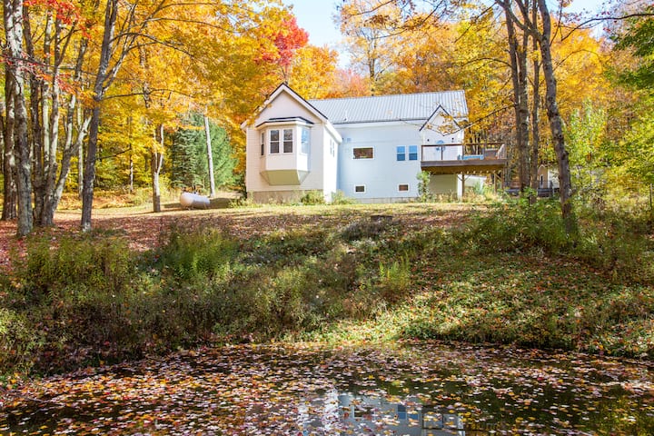 Catskills Escape • Private 4 Bedroom Retreat - Bovina, NY