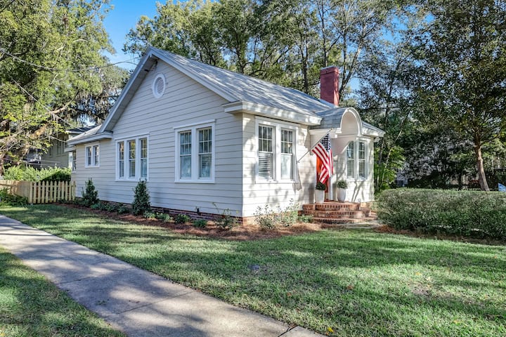 Retro Bungalow - Jacksonville