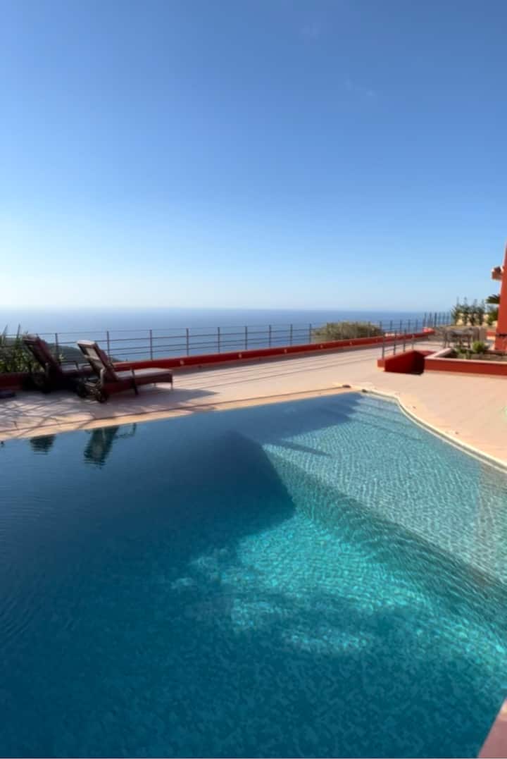 Villa Comptemporaine à Eze Vue Mer, 3km De Monaco. - Èze