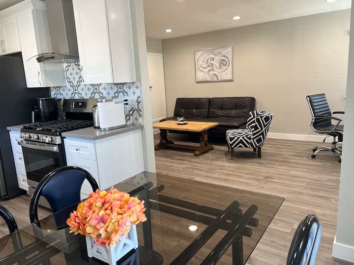 Lovely 2 Bedrooms Condo In Oc Disney Little Saigon - Costa Mesa, CA