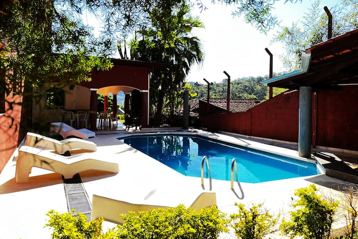 Casa C/ Exc. Localização|piscina|pembolim|pingpong - Águas de Lindoia