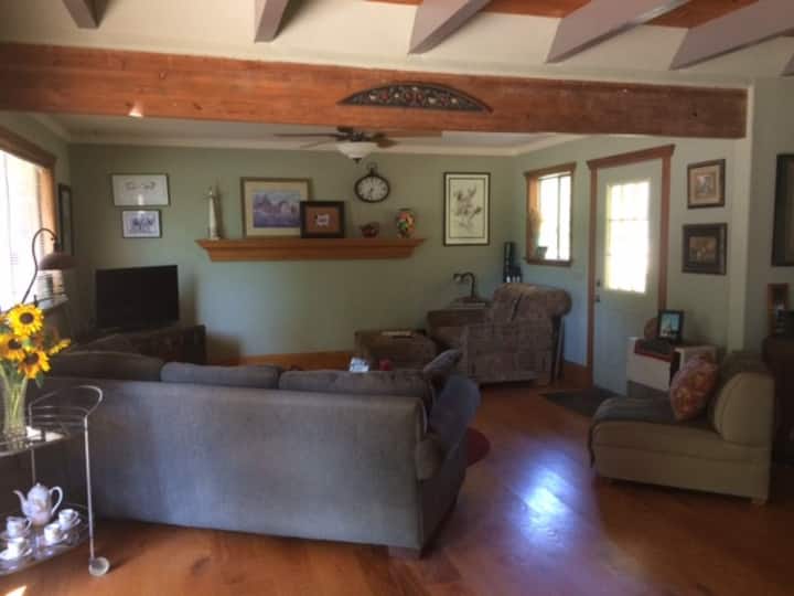 Moon Room @ Finch Gardens - Kelseyville, CA