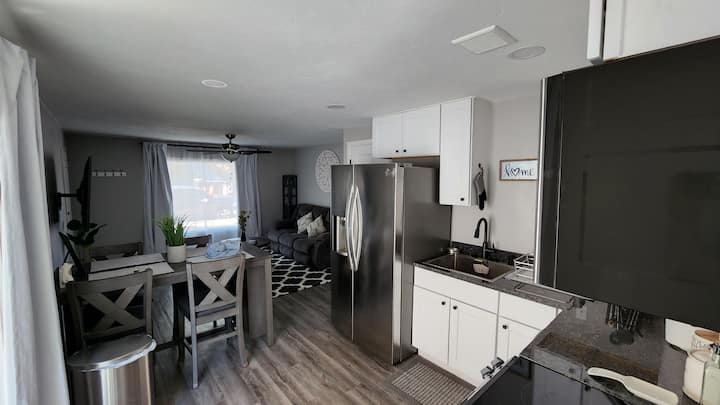 Old Town Modern Living With Patio & Yard - Pocatello, ID