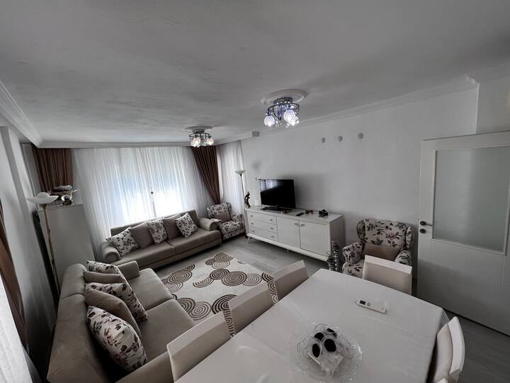 Cosy Decorated 2 Bedroom & Close To All Amenities - Antalya