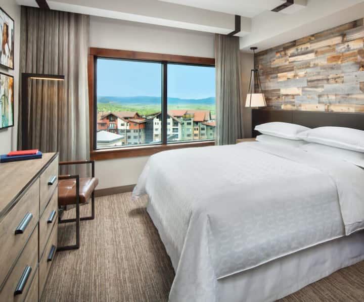 Sheraton Steamboat Ski-in Ski-out Hotel 4pp - Steamboat Springs, CO
