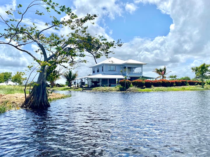 The Cheerful Sarju’s Bed And Breakfast - Guyana