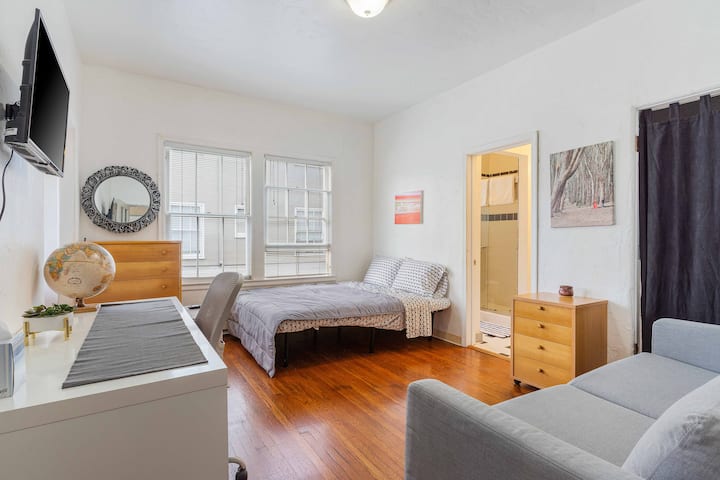 Lovely Studio Near Uc Berkeley - Telluride Film Festival