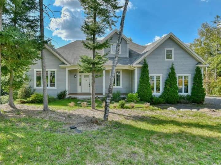 Cheerful 5 Bedrooms - 1-6 Months Minimum - Saint-Sauveur