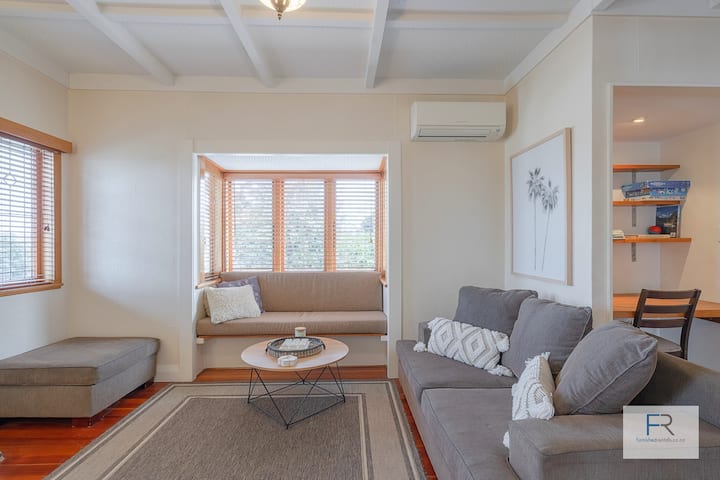 Charming Takapuna Residence - Auckland