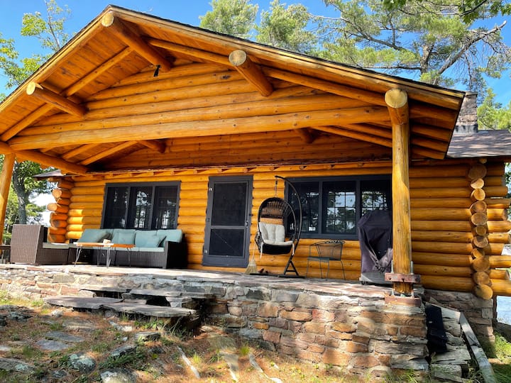 Anchor Island, An Enchanting Historic Jewel - Parry Sound