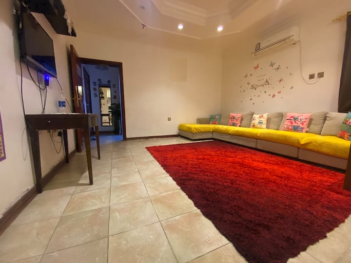 A Lovely 2 Bedroom + Living Room Part In Villa - Doha