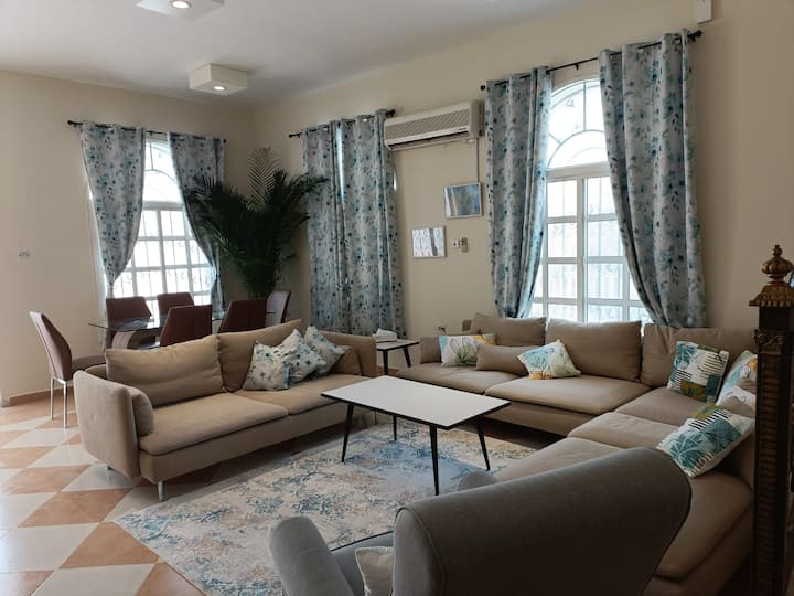 Spacious En-suite Rooms In Villa - Qatar