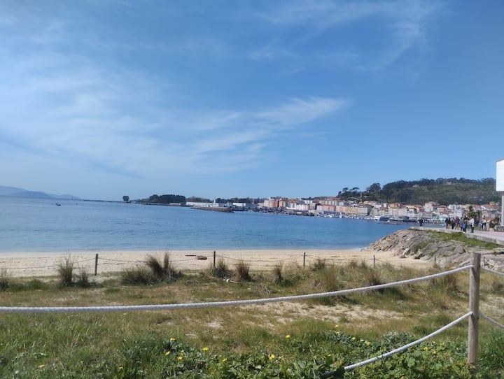 Piso A 350 Metros Playa - Bueu