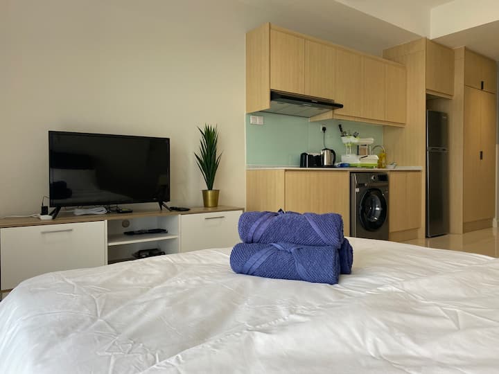 Delightful Continew 1 To 3 Pax - Trx Klcc Ikea - Kuala Lumpur