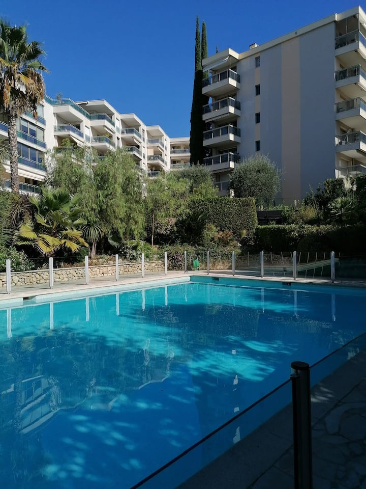 Superbe Appartement 2 Pièces Avec Piscine - Cannes