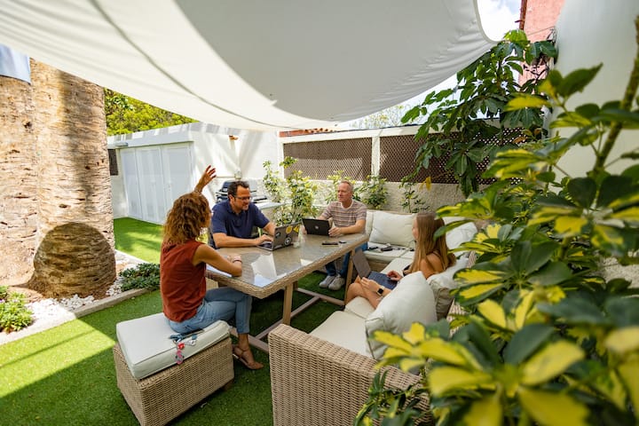Large Villa In Ciudad Jardin - Las Palmas de Gran Canaria