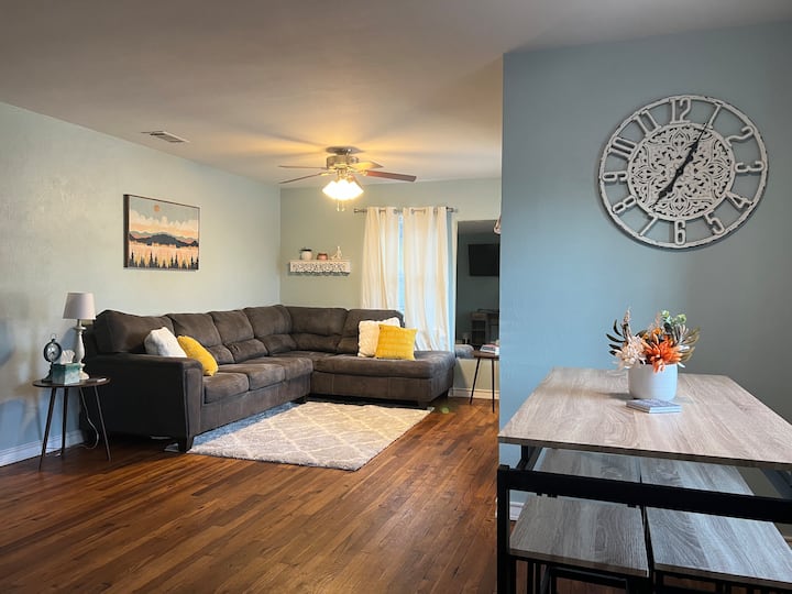 (Newly Remodeled) Blue Haven Getaway - Hackberry Lake
