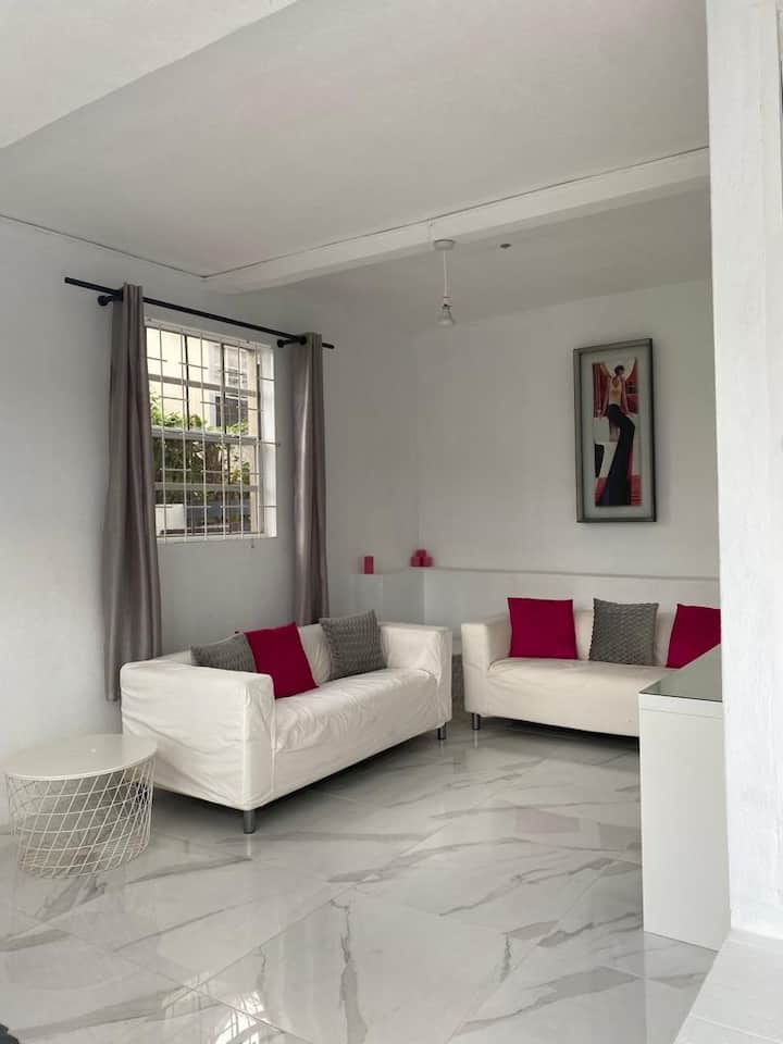Lovely 2 Bed Apartment Nestled End Of Cul Du Sac - Barbados