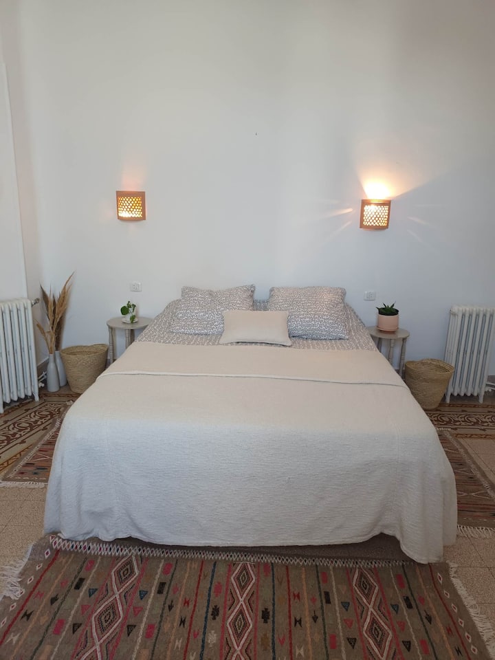 Chambre Cosy Dans Un Appartement Typique - Tunis