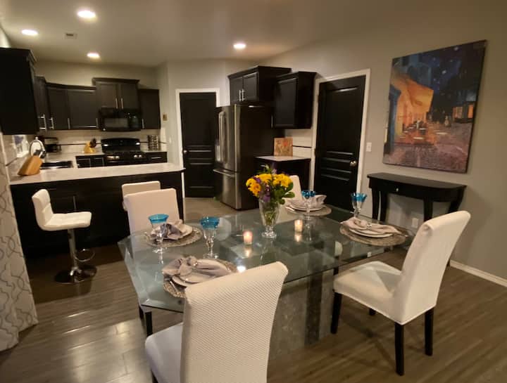 The Whole House For Your Next Trip! Check It Out! - Pullman, WA