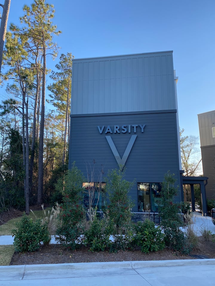 Modern Flair Two Bedroom Condo - ウィルミントン, NC