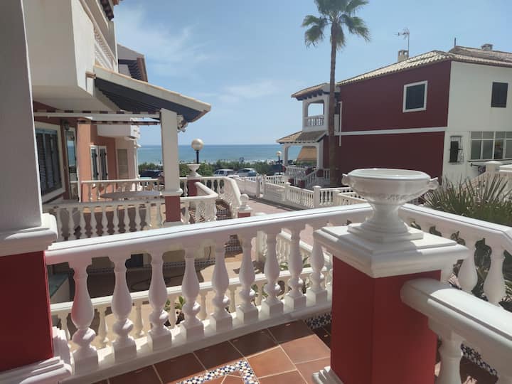 Precioso Alojamiento Con Chimenea Y Vistas Al Mar - Guardamar del Segura