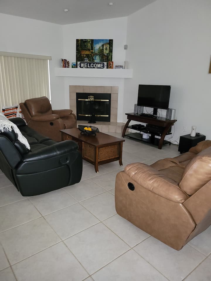 All The Wants Of Your Own Home- Private & Secluded - Tarpon Springs