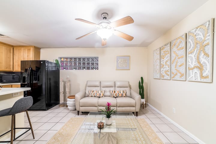 Chic Guest House Near Uofa, Ideal For Remote Work - Tucson