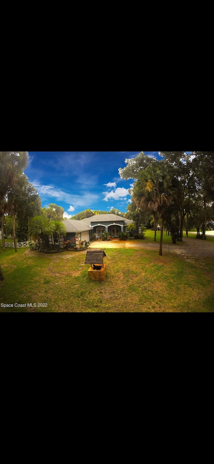 Family Friendly Pool Home - Cocoa, FL