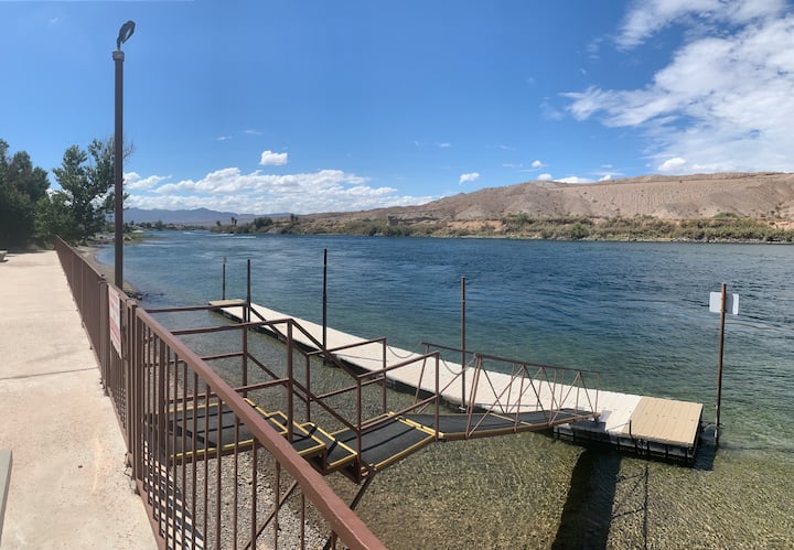 Two Bedroom Condo In Private Waterfront Complex - Laughlin, NV