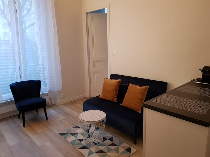 Appt 2 Pces Port-royal, Quartier Latin, Montpar" - Nation - Paris
