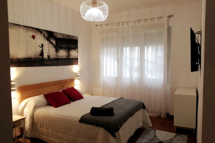 Bright, Spacious And Quiet Flat In Casco Viejo - Bilbao