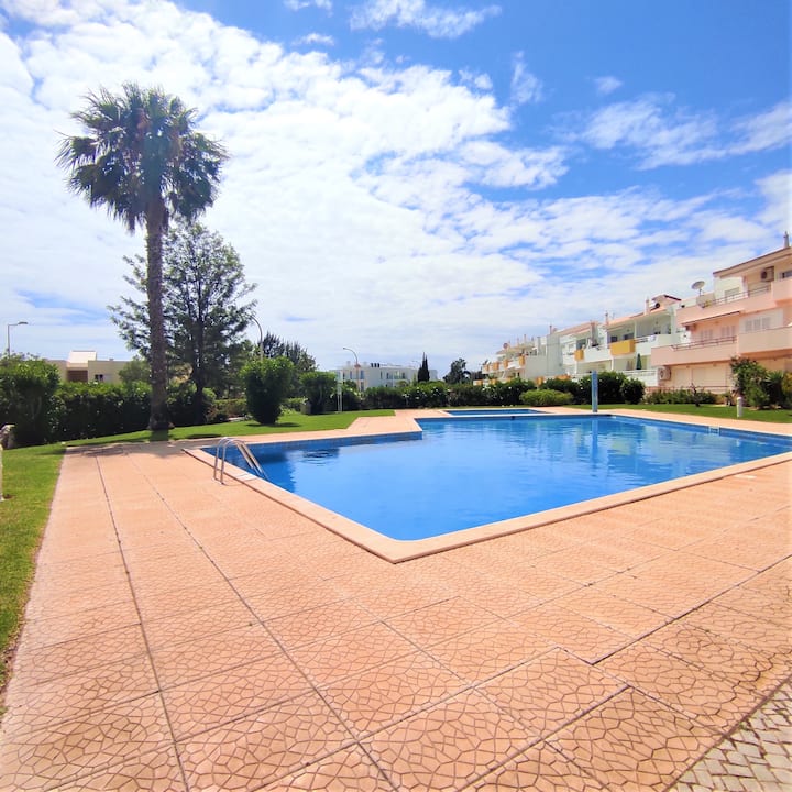 Casa Fidalgo, Vilamoura - Wifi | Tv Cabo | Piscina - Quarteira