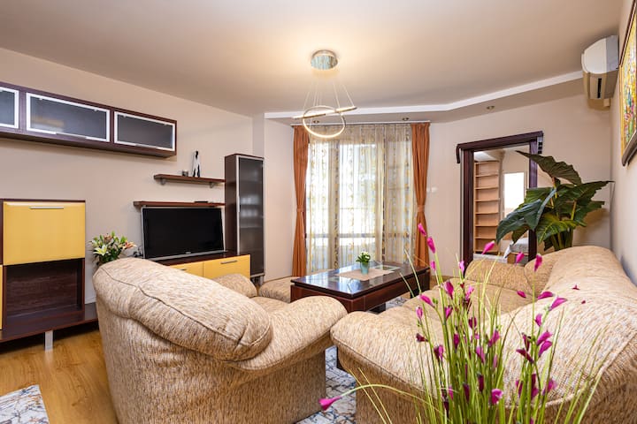 Centrally-located 1bd Apartment Near Kapana - Plovdiv