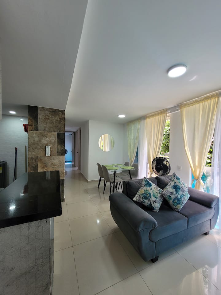 Cali Valle Del Lili Apto Piso1.01 Familiar. - カリ