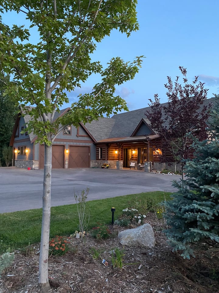 Absolutely Gorgeous New Home Outstanding Views - Basalt, CO