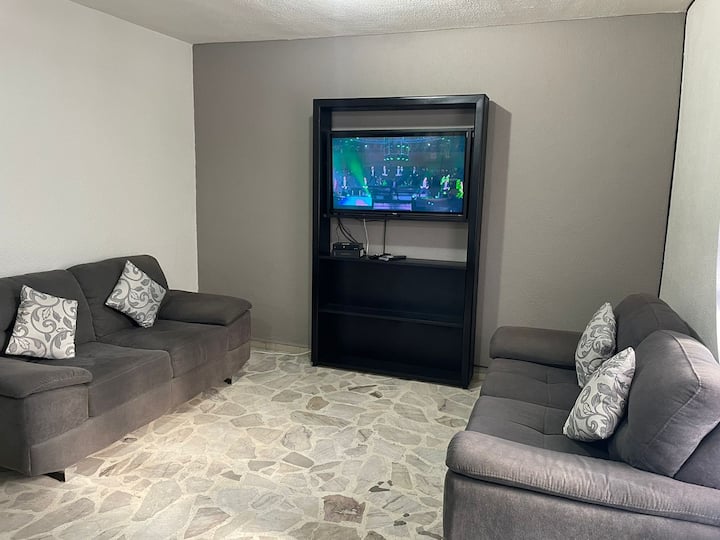 3. Sencillo Departamento En Zona Popular - San Luis Potosí