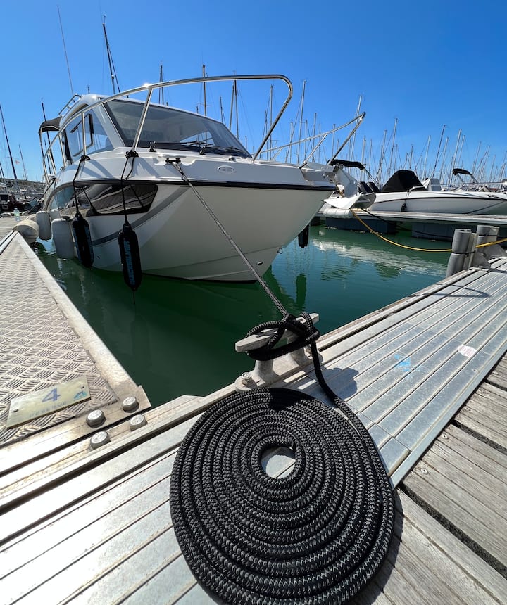 Nuit Insolite Sur Bateau à Quai (Toutes Saisons). - La Rochelle