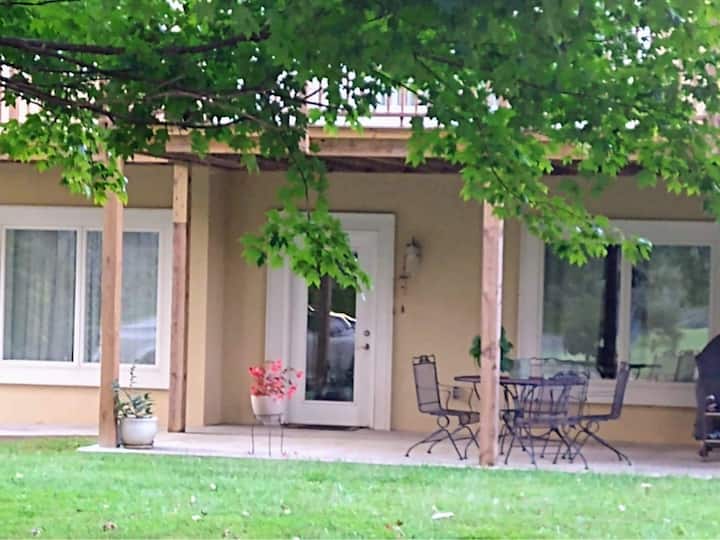 Charming Guest Suite In Country Club Neighborhood - Mount Airy, NC