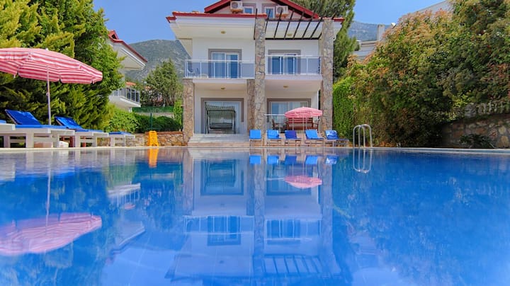 Villa Yıldırım 3, Private Villa With 70m2 Pool - Hisarönü